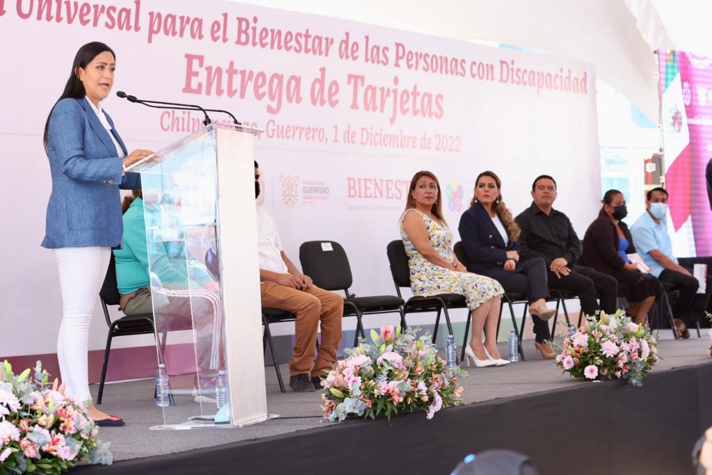 Encabeza Evelyn Salgado y Ariadna Montiel entrega de tarjetas de Programa de Pensión Universal ...